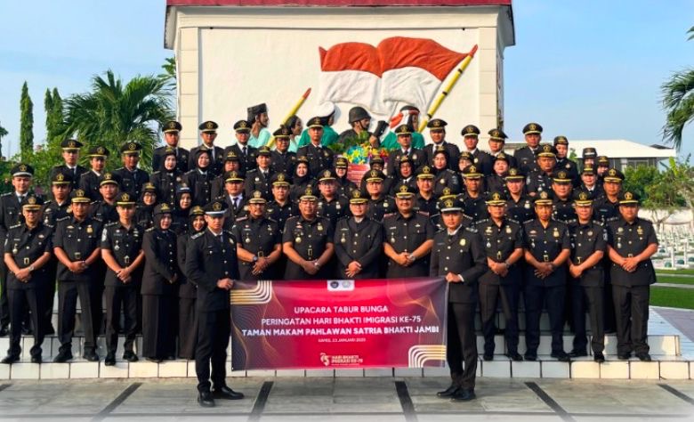 Lapas Kelas IIA Jambi Ikuti Upacara Peringatan Hari Bhakti Imigrasi ke-75 di TMP Satria Bhakti ...